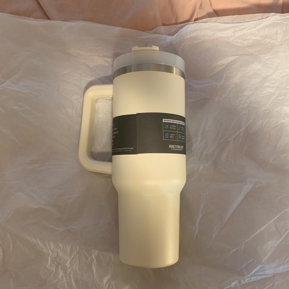 Stanley | Kitchen | Stanley Adventure Quencher 4oz In Cream | Poshmark